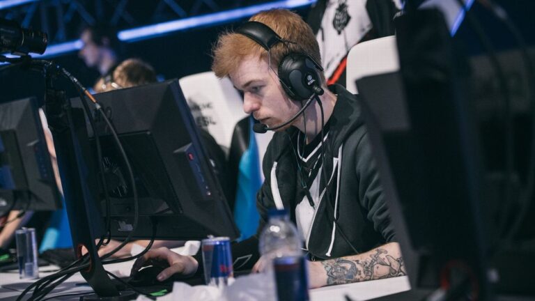 Rainbow Six Siege Settings Used By Pros [Fabian, Pengu, & More ...